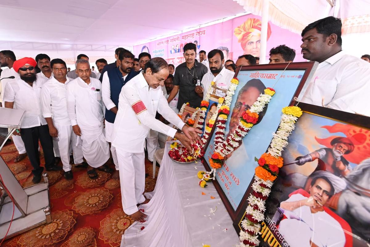 KCR demands Bharat Ratna to social reformer Anna Bhau Sathe - The Hindu